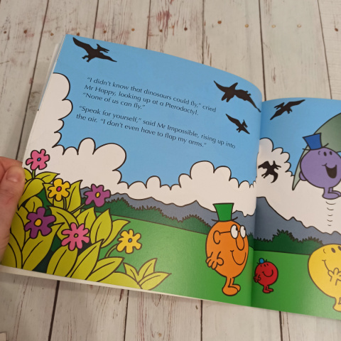 Mr. Men Adventure with Dinosaurs - duże wydanie po angielsku > Edu ...